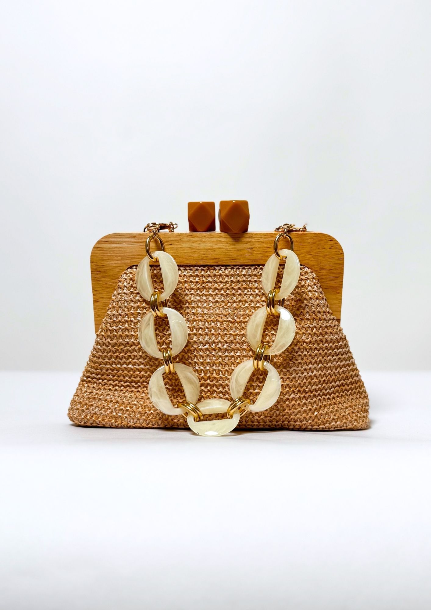 CLUTCH WITH WOODEN HANDLE | Citrus Exclusive Cyprus – Citrus Boutique