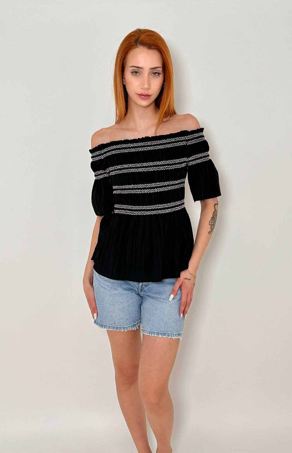 OFF THE SHOULDER BLOUSE