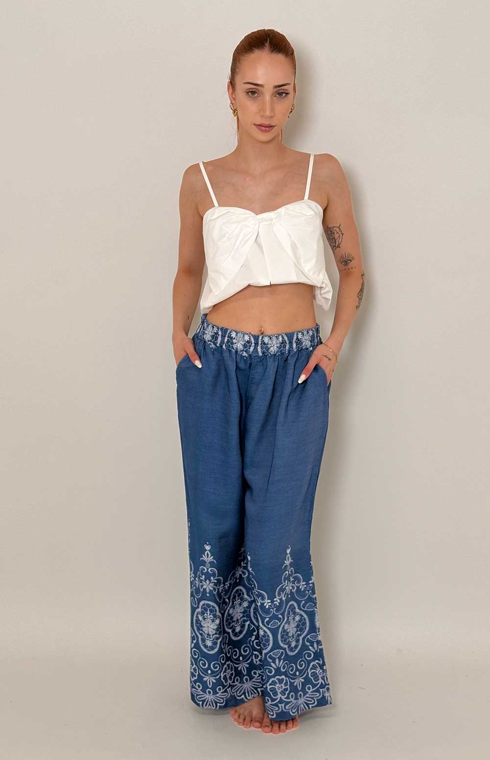 PANTS WITH EMBROIDERY | BLUE