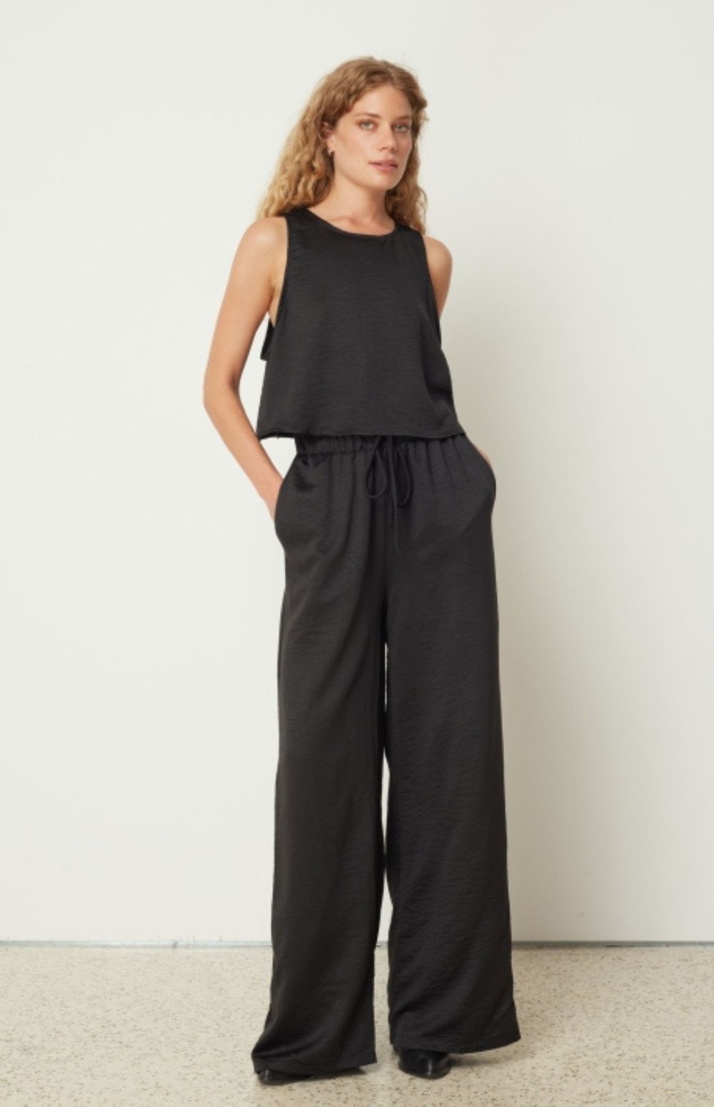 CO-ORD TANK TOP & JOGGER PANTS